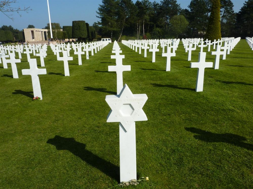 Normandy American Cemetery and Memorial | International graves